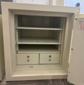 Chubb Oxley TDR Safe White $3000 - Askwith Safe Company